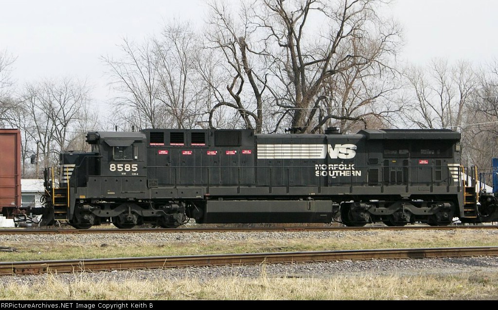 NS 8585